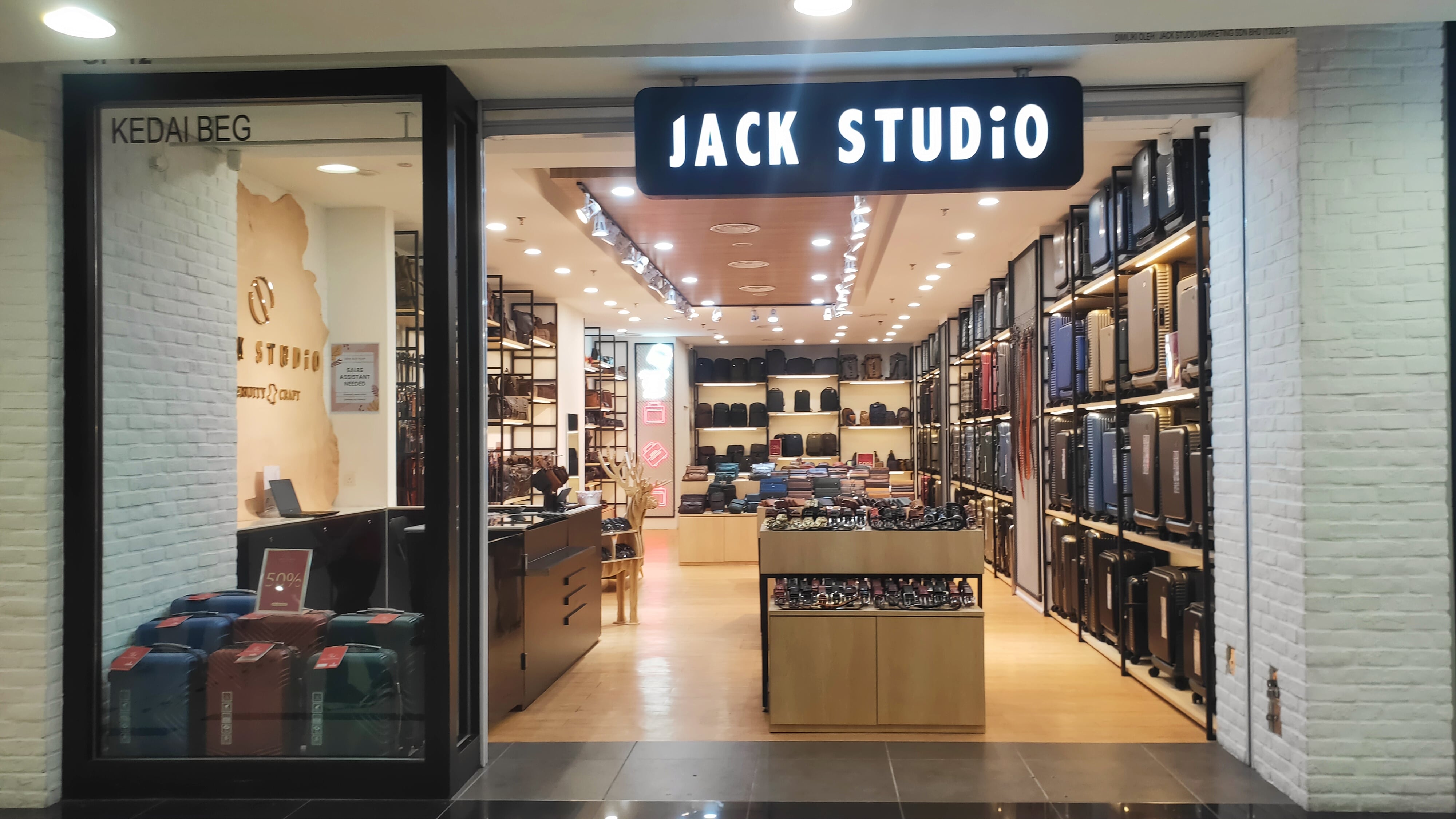 Jack Studio | Main Place Mall